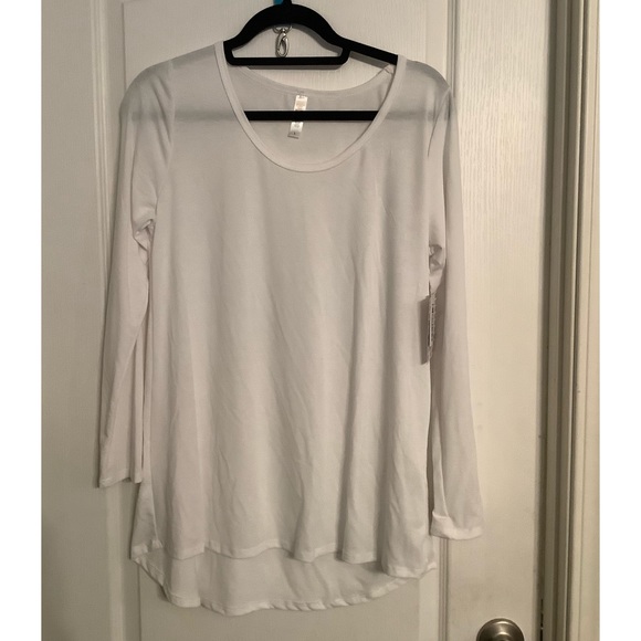 LuLaRoe | Tops | Nwt Lularoe Lynnae L | Poshmark